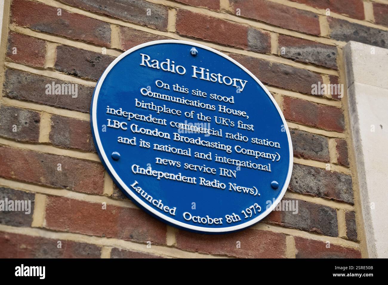 Commercial radio 1973 hi-res stock photography and images - Alamy