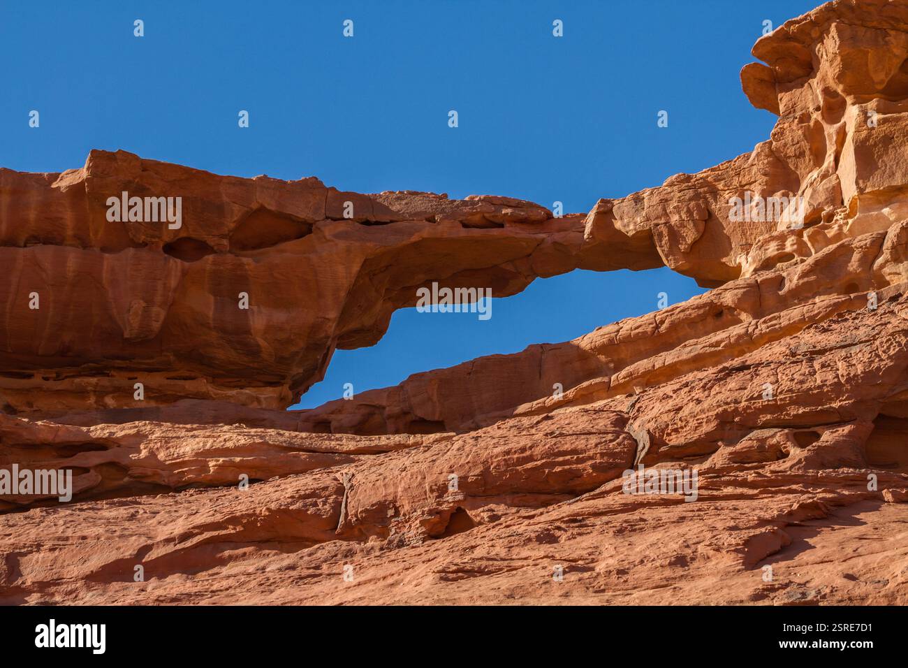 Um frouth rock arch hi-res stock photography and images - Alamy