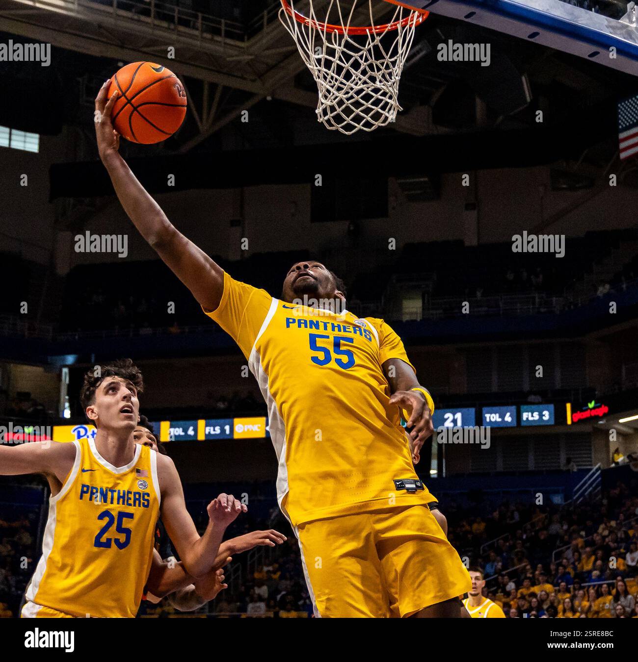 Pittsburgh, Pennsylvania, USA. 15th Feb, 2025. Pitt Panthers forward ...
