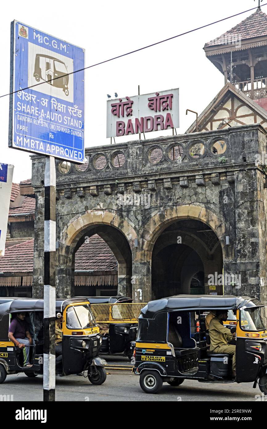 Bandra Railway Station entrance, Mumbai, Maharashtra, India, Asia Stock ...