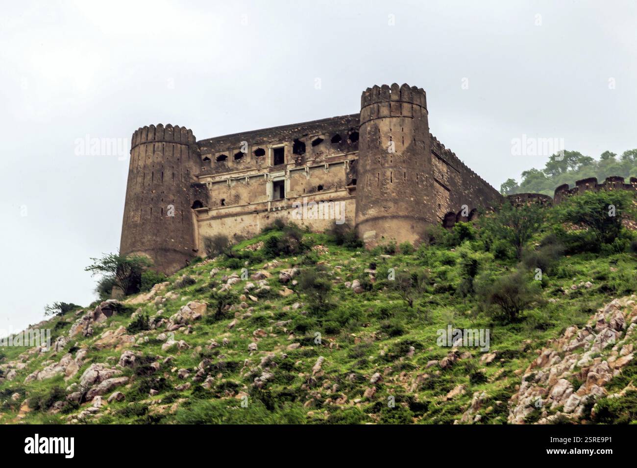 Ajabghar fort ruins, Bhangarh, Rajgarh, Alwar, Rajasthan, India, Asia ...