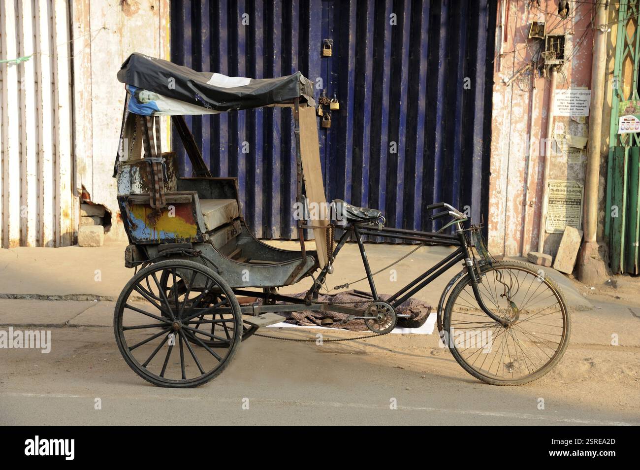 Tricycle rickshaw, Madurai, Tamil Nadu, India, Asia Stock Photo - Alamy