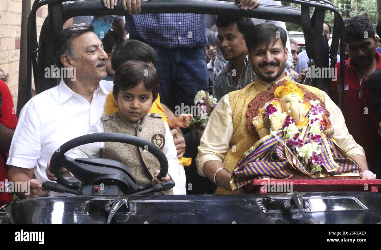 Bollywood actor Vivek Oberoi Suresh Oberoi sonVivaan Veer Oberoi ...