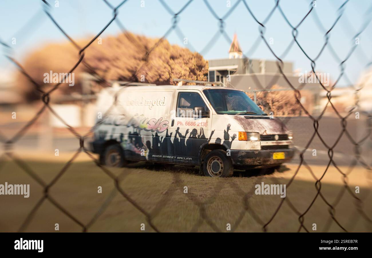 Hippie van hi-res stock photography and images - Alamy