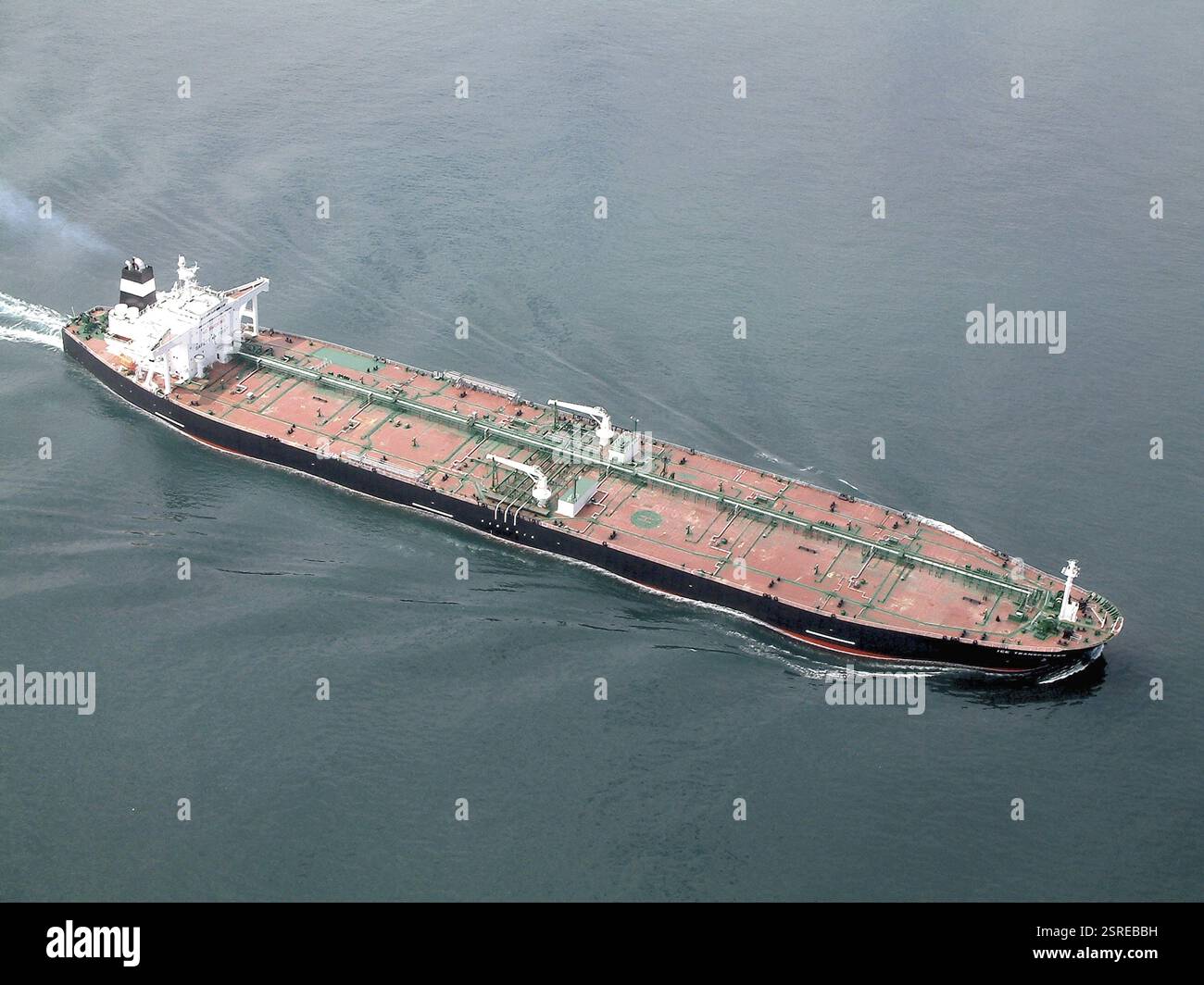 Very large crude oil carrier cargo ship in sea Stock Photo - Alamy