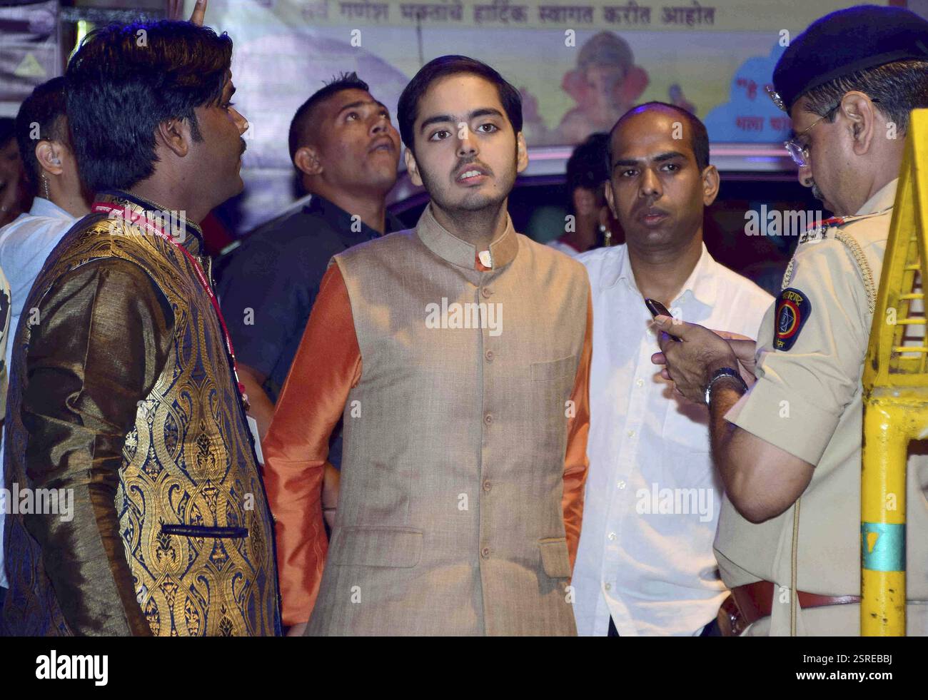 Anant Ambani son Mukesh Ambani Chairman Reliance Industries Limited ...