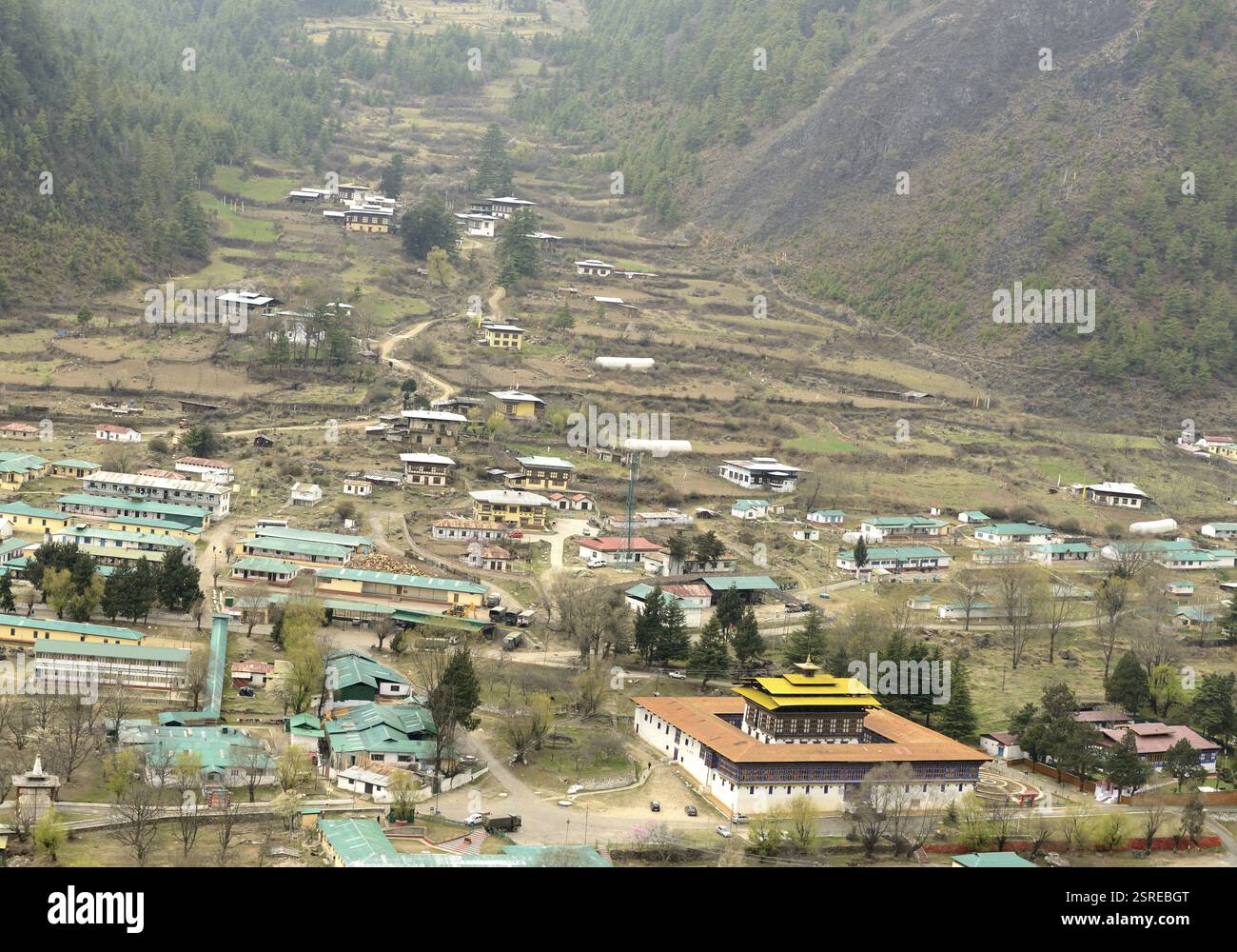 Monasteries of bhutan hi-res stock photography and images - Alamy