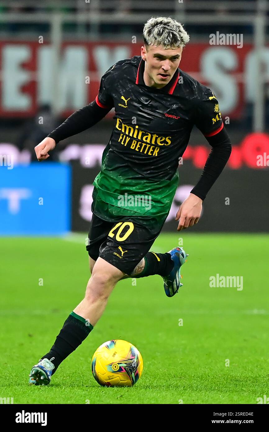 AC Milan's Spanish defender #20 Álejandro Jiménez Sanchez controls the ...