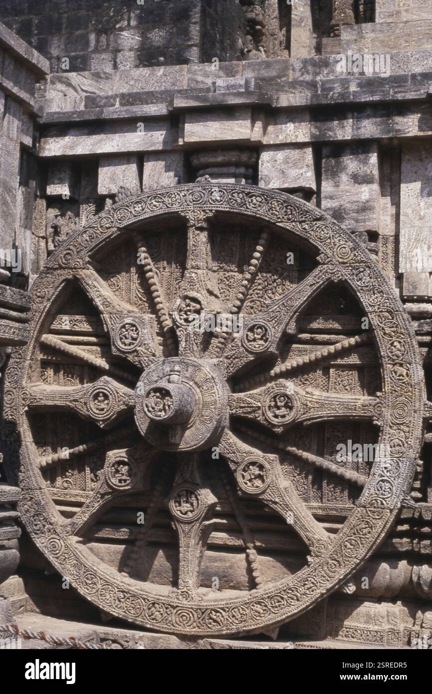 Konark wheel at Konark Sun Temple in Orissa, India, Asia Stock Photo ...