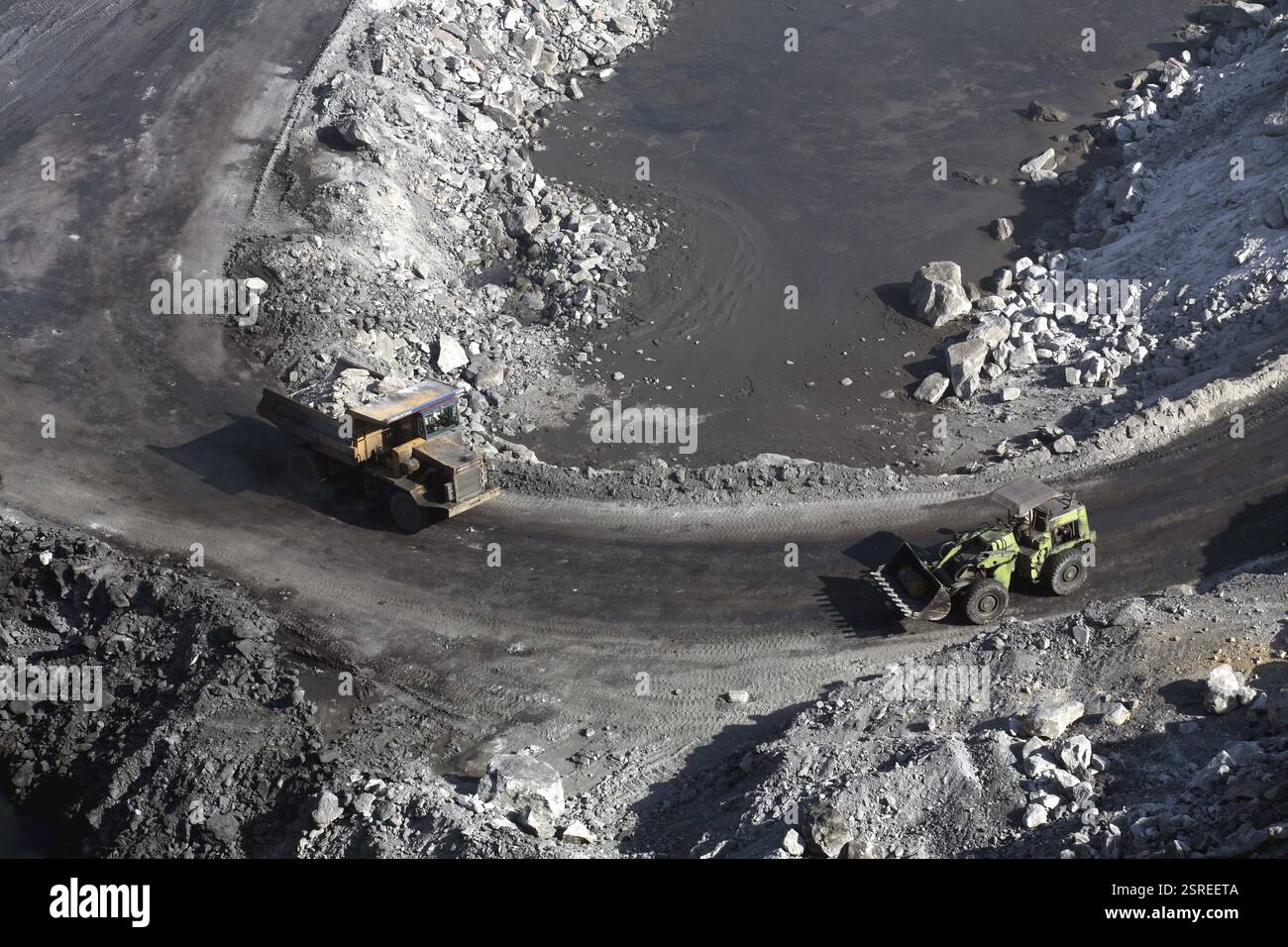 Overview of Coal mine in Jharkhand, India, Asia Stock Photo - Alamy