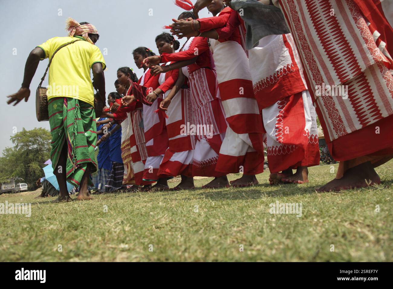 People performing tribal dance, birbhum, west bengal, india, asia Stock ...
