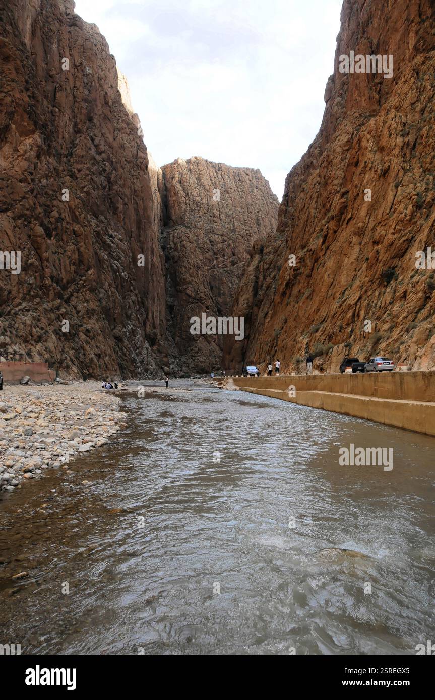 Todra Gorge, Todra Valley, High Atlas, Morocco, Wild river flows ...