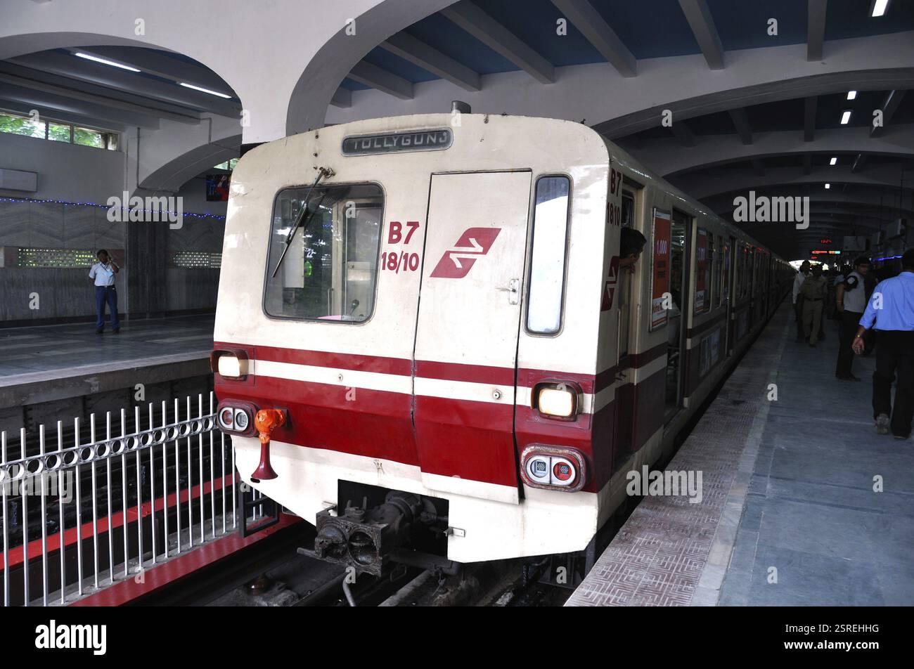 Underground metro railway train, Calcutta Kolkata, West Bengal, India ...