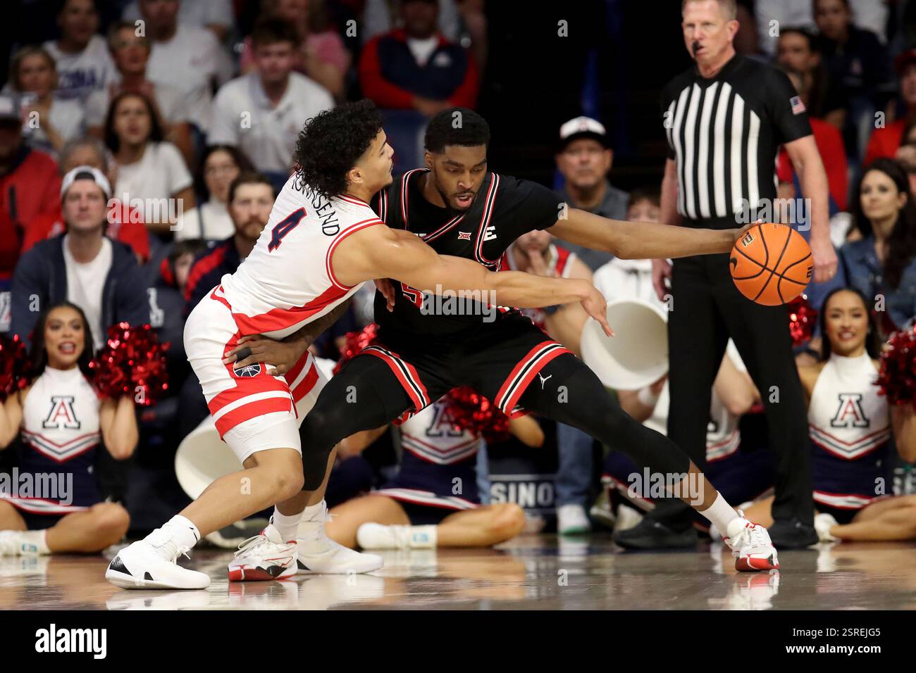 TUCSON, AZ - FEBRUARY 15: Arizona Wildcats forward Trey Townsend #4 ...