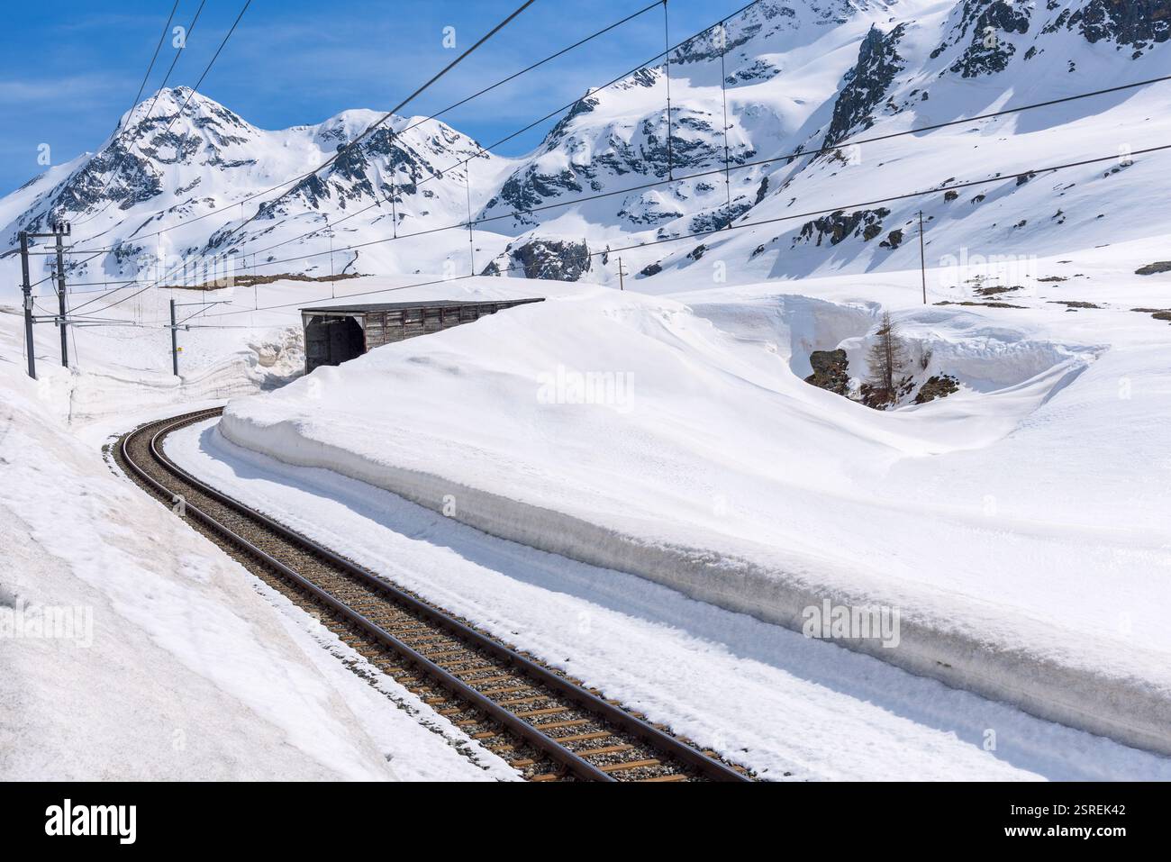 Entrance tunnel on peak hi-res stock photography and images - Alamy
