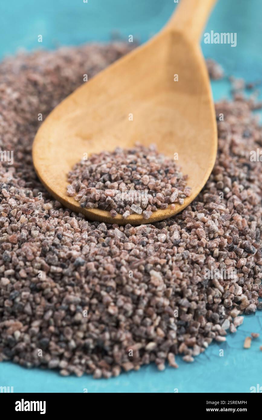 Kala namak or Black salt of South Asia Stock Photo - Alamy