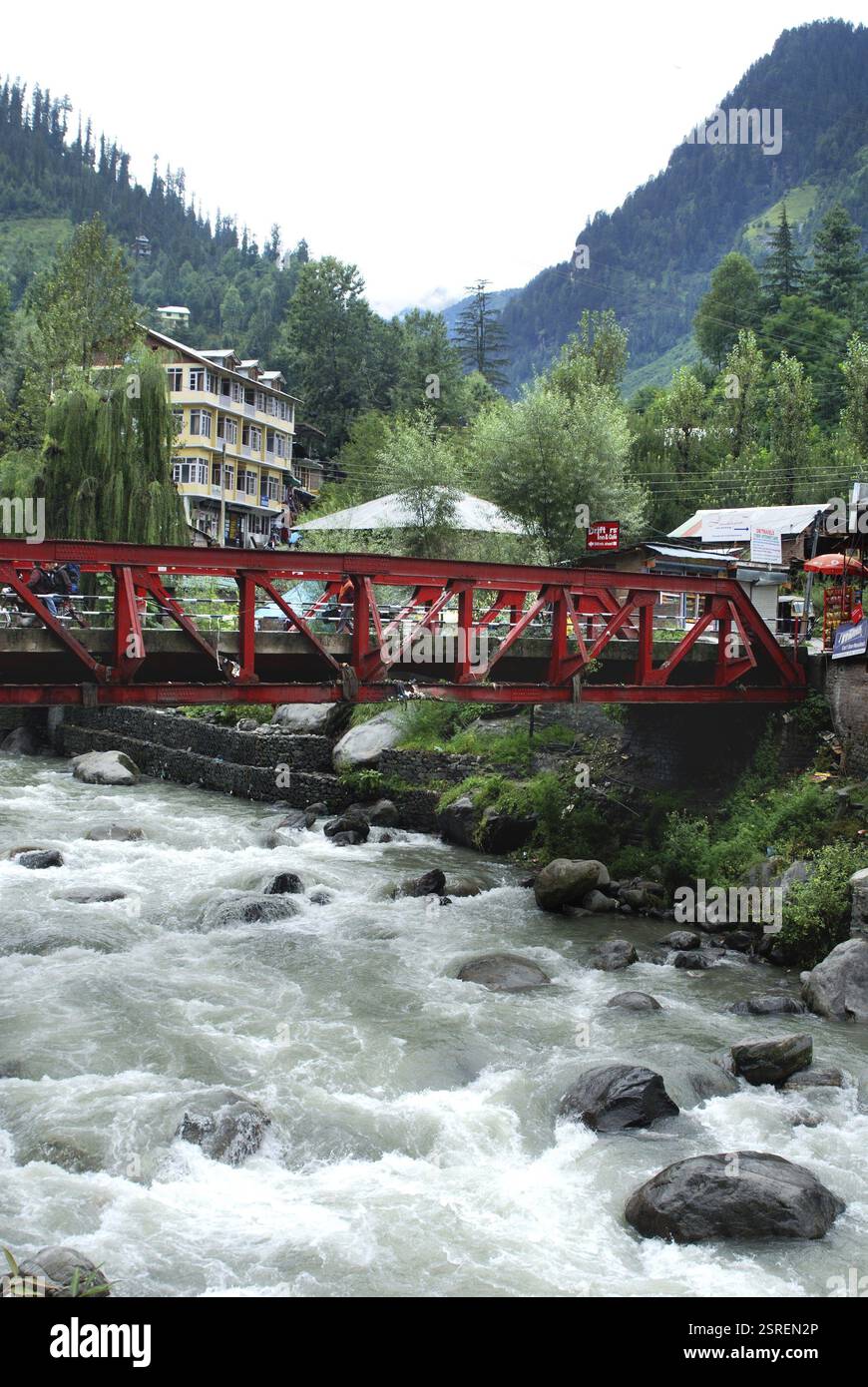 River beas flowing and bridge in, Manali, Himachal Pradesh, India, Asia ...