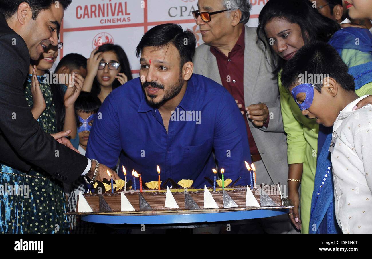 Bollywood actor Vivek Oberoi celebrates birthday Y. K. Sapru Chairman ...