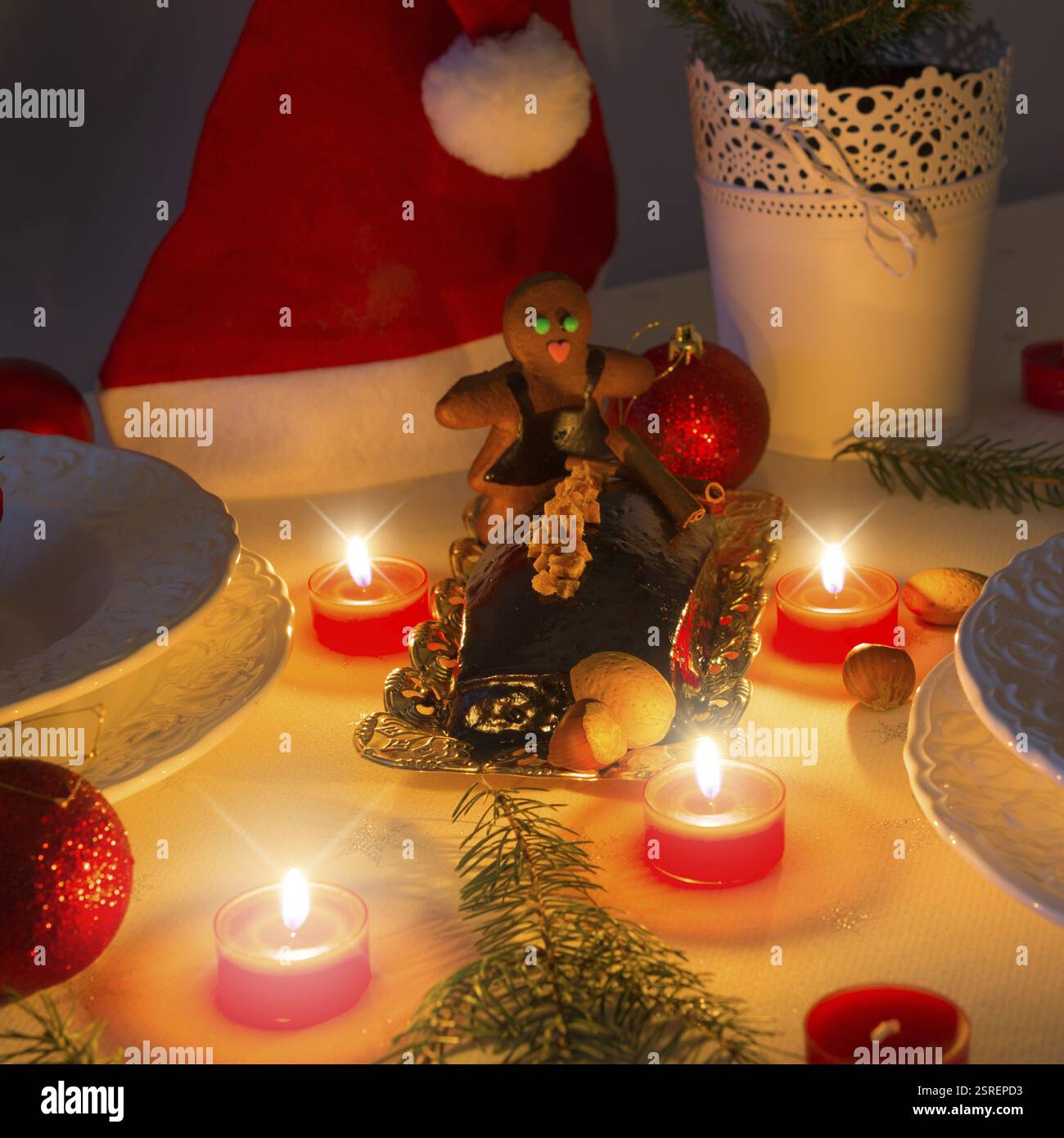 Christmas table deko Stock Photo - Alamy