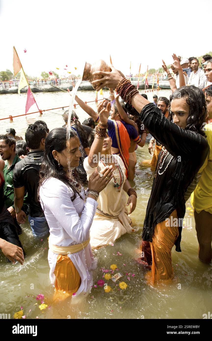 Transgender bathing in kshipra river, madhya pradesh, india, asia Stock Photo - Alamy