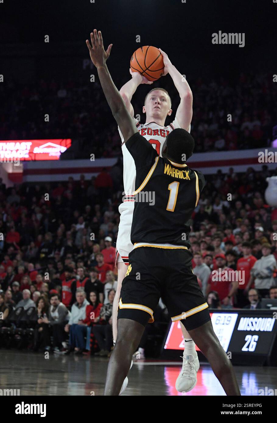 ATHENS, GA - FEBRUARY 15: Georgia Bulldogs guard Blue Cain (0) shoots ...