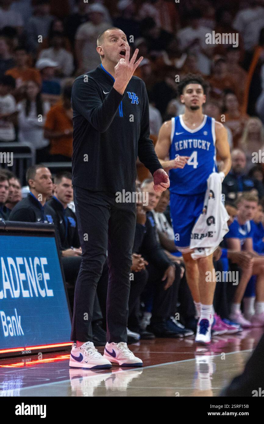 Kentucky head coach Mark Pope calls out to his team as they compete ...