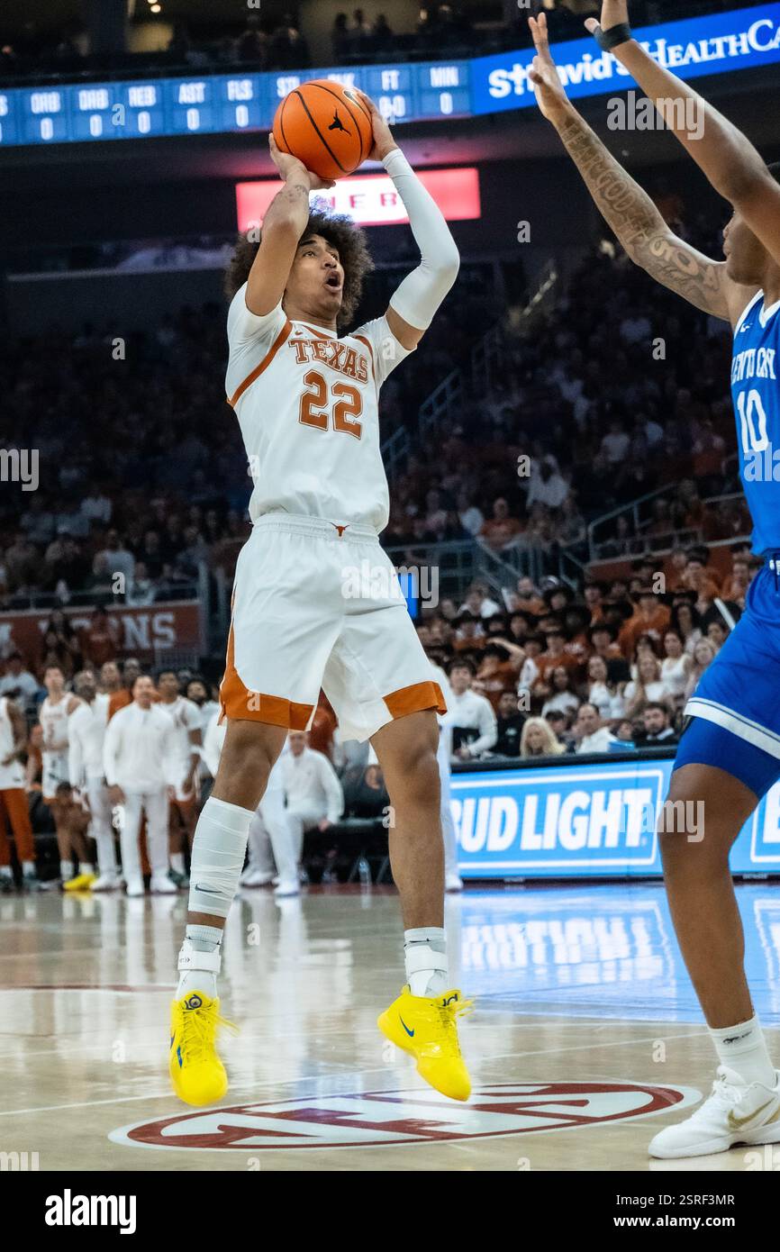 Texas, USA. 15th Feb, 2025. Devon Pryor (22) of the Texas Longhorns in ...