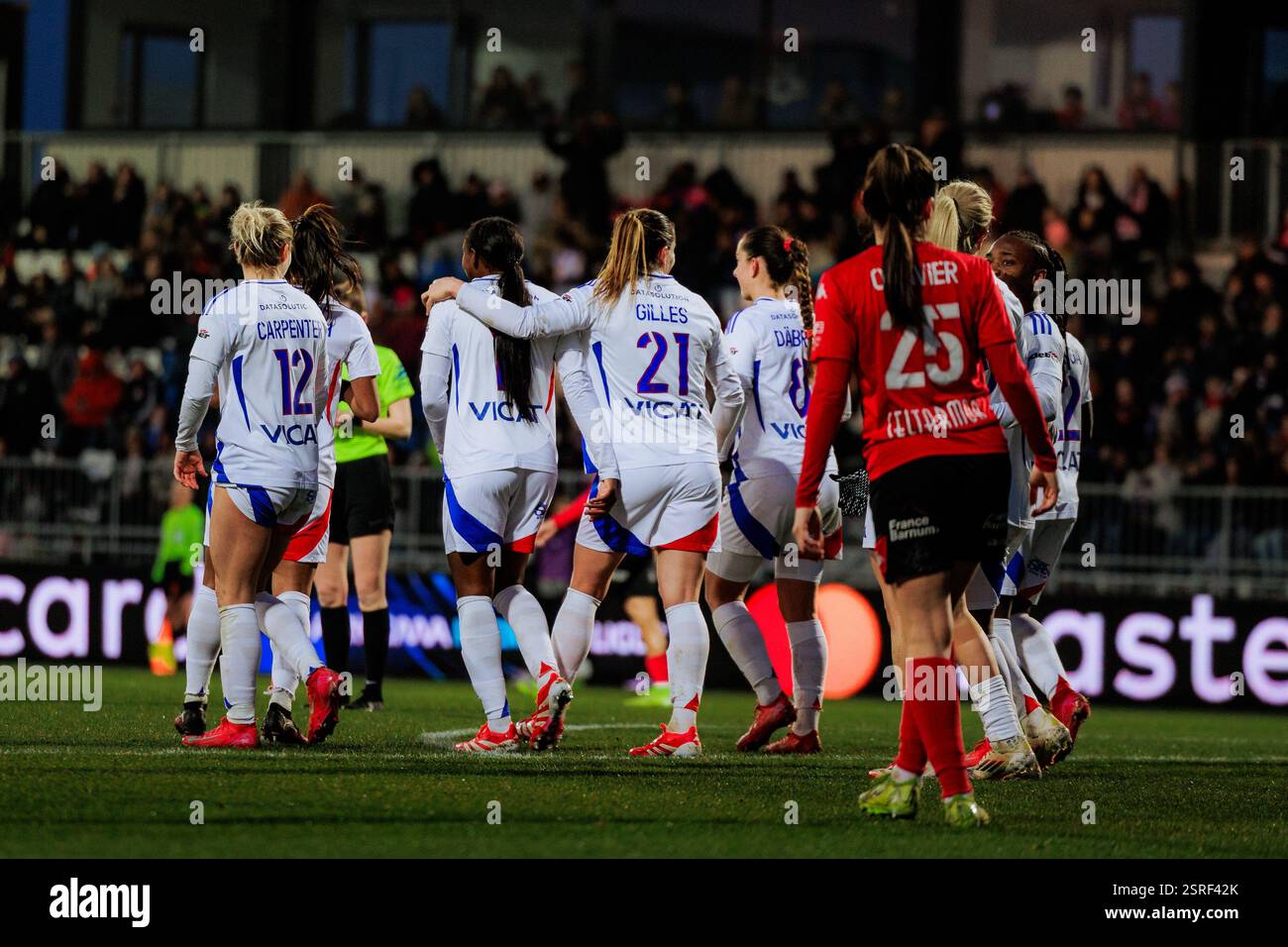 Lyon, France. 15th Feb, 2025. Kadidiatou Diani (11 Olympique Lyonnais ...