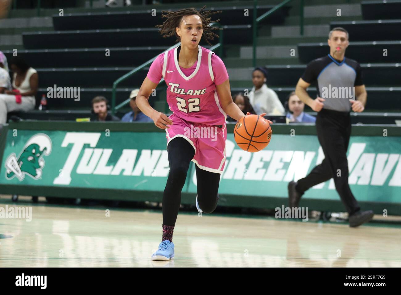 New Orleans, United States. 15th Feb, 2025. Tulane Green Wave forward ...