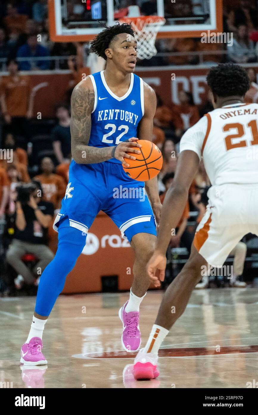 Feb 15, 2025. Amari Williams (22) of the Kentucky Wildcats in action vs ...