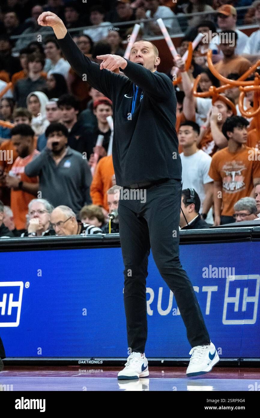 Texas, USA. 15th Feb, 2025. Head coach Mark Pope of the Kentucky ...