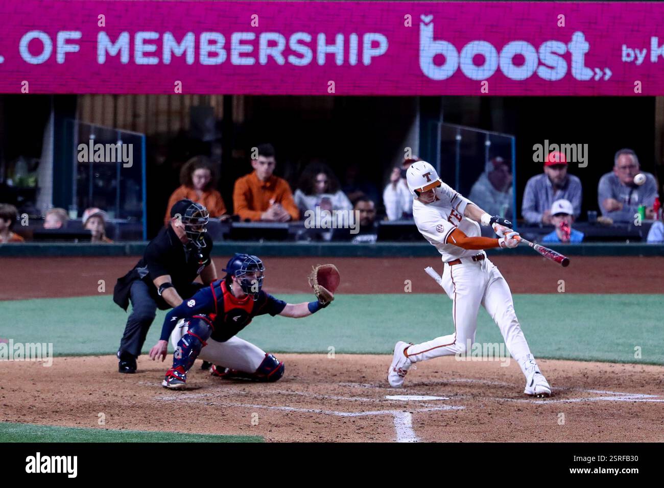 Arlington, Texas, USA. 15th Feb, 2025. UT's WILL GASPARINO (8), Ole ...