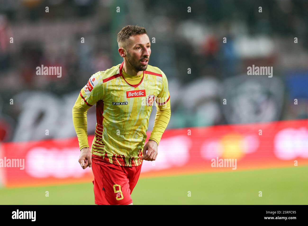 Krakow, Poland. 15th Feb, 2025. Radoslaw Majewski of Znicz Pruszkow ...