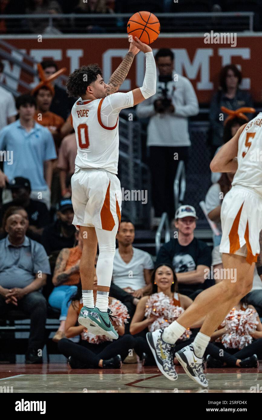 Texas, USA. 15th Feb, 2025. Jordan Pope (0) of the Texas Longhorns in ...
