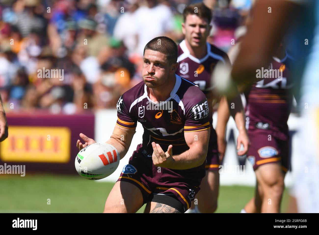 Toowoomba, Australia. 16th Feb, 2025. Cory Paix of the Broncos passes ...