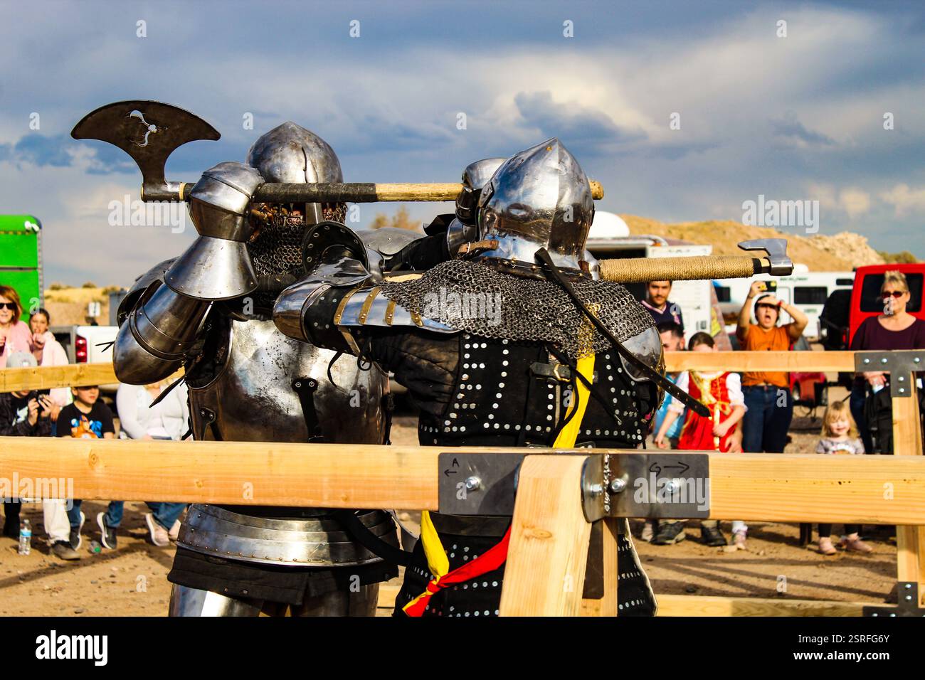 Live action armored combat at the Medieval Faire Stock Photo - Alamy