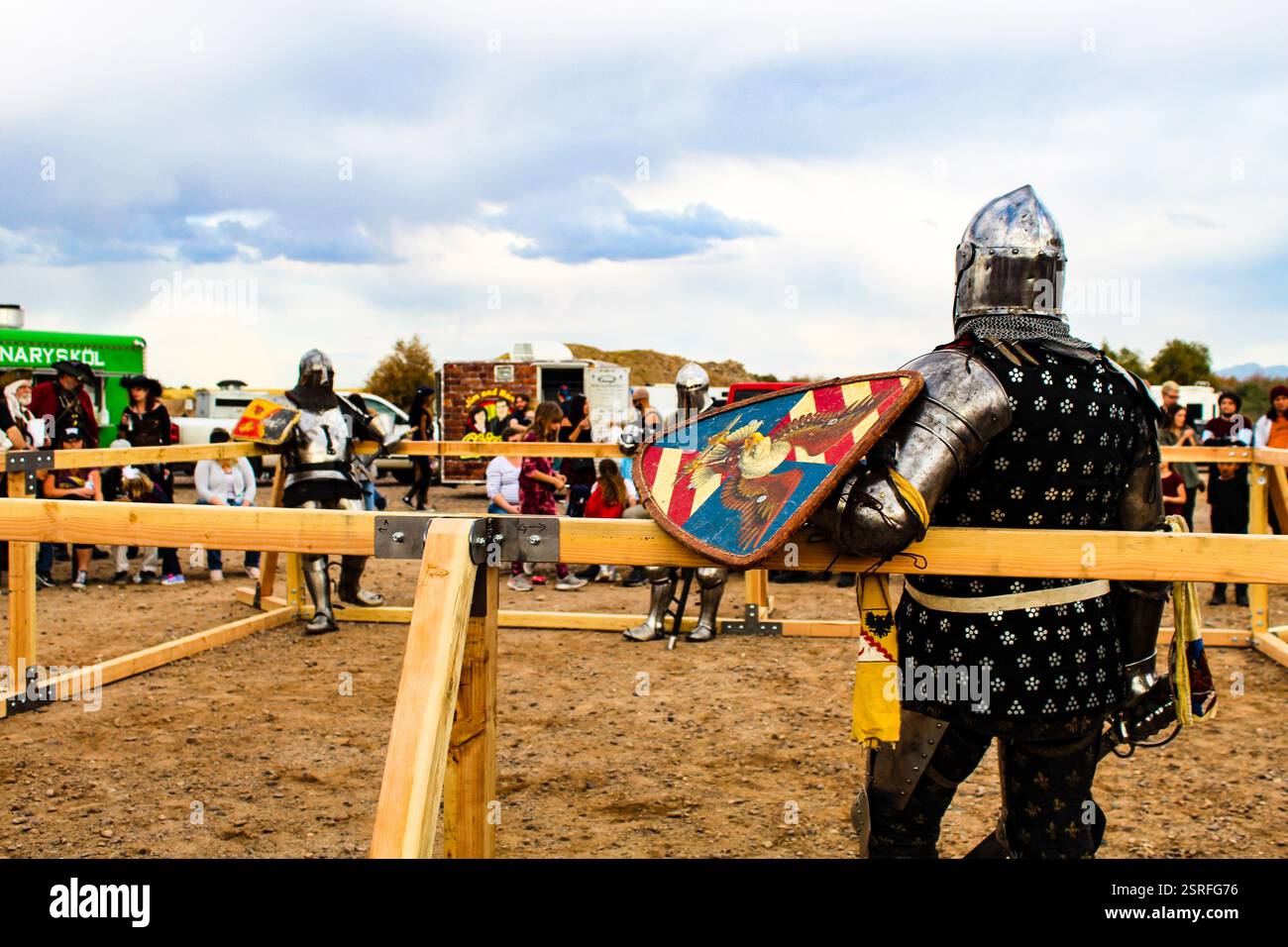 Live action armored combat at the Medieval Faire Stock Photo - Alamy