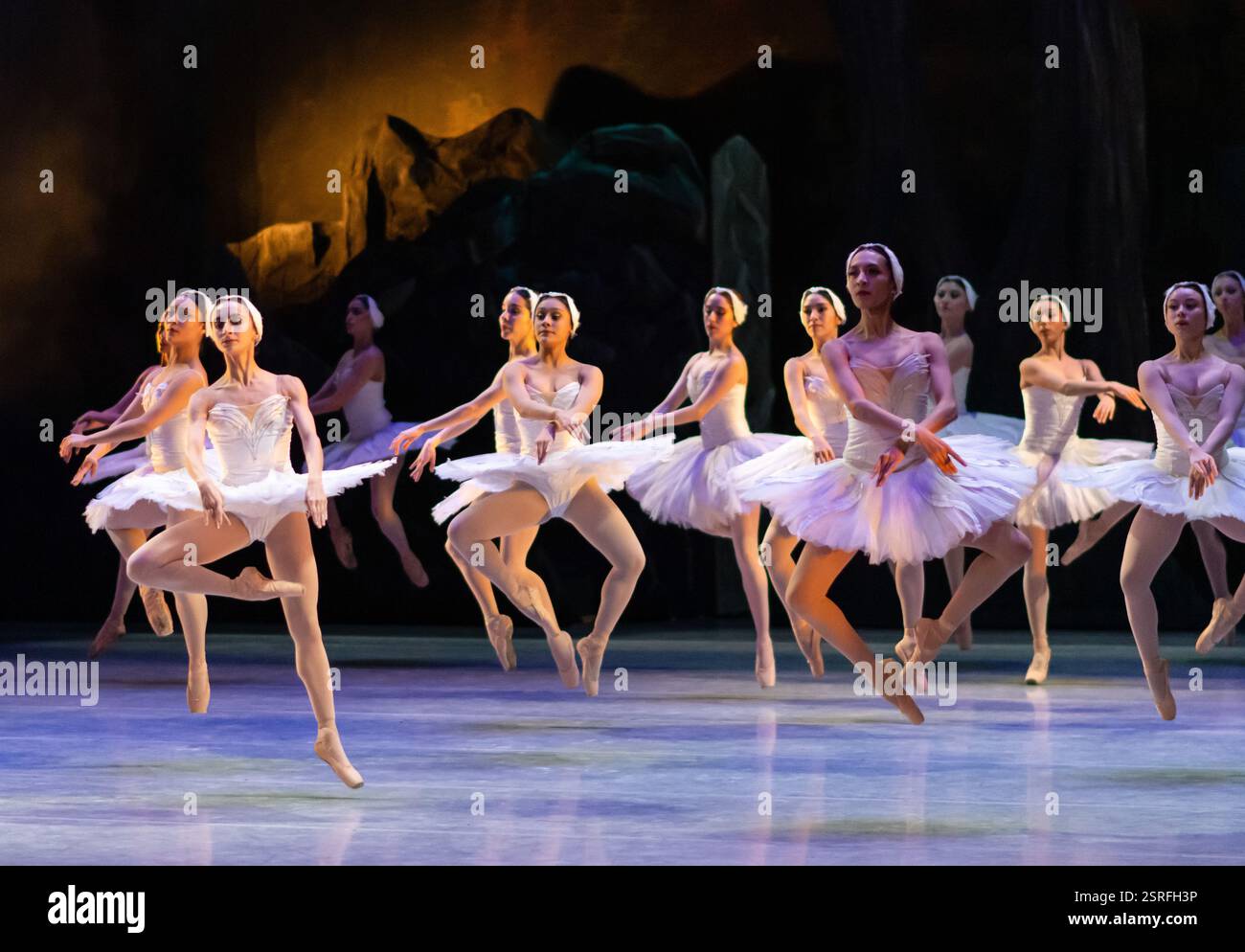 Mexico City, Mexico. 14th Feb, 2025. Dancers of National Dance Company ...