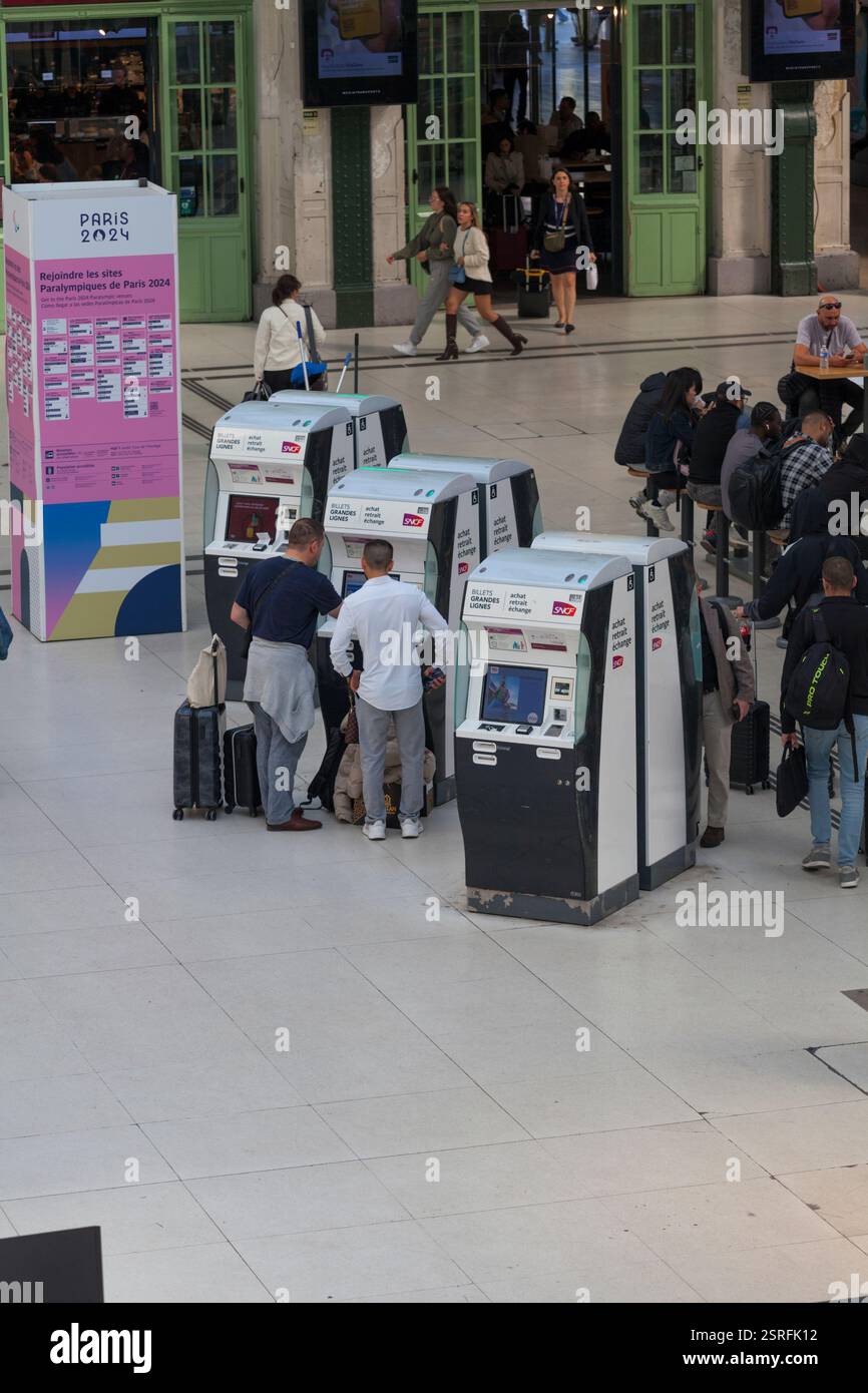 Tvm hi-res stock photography and images - Alamy