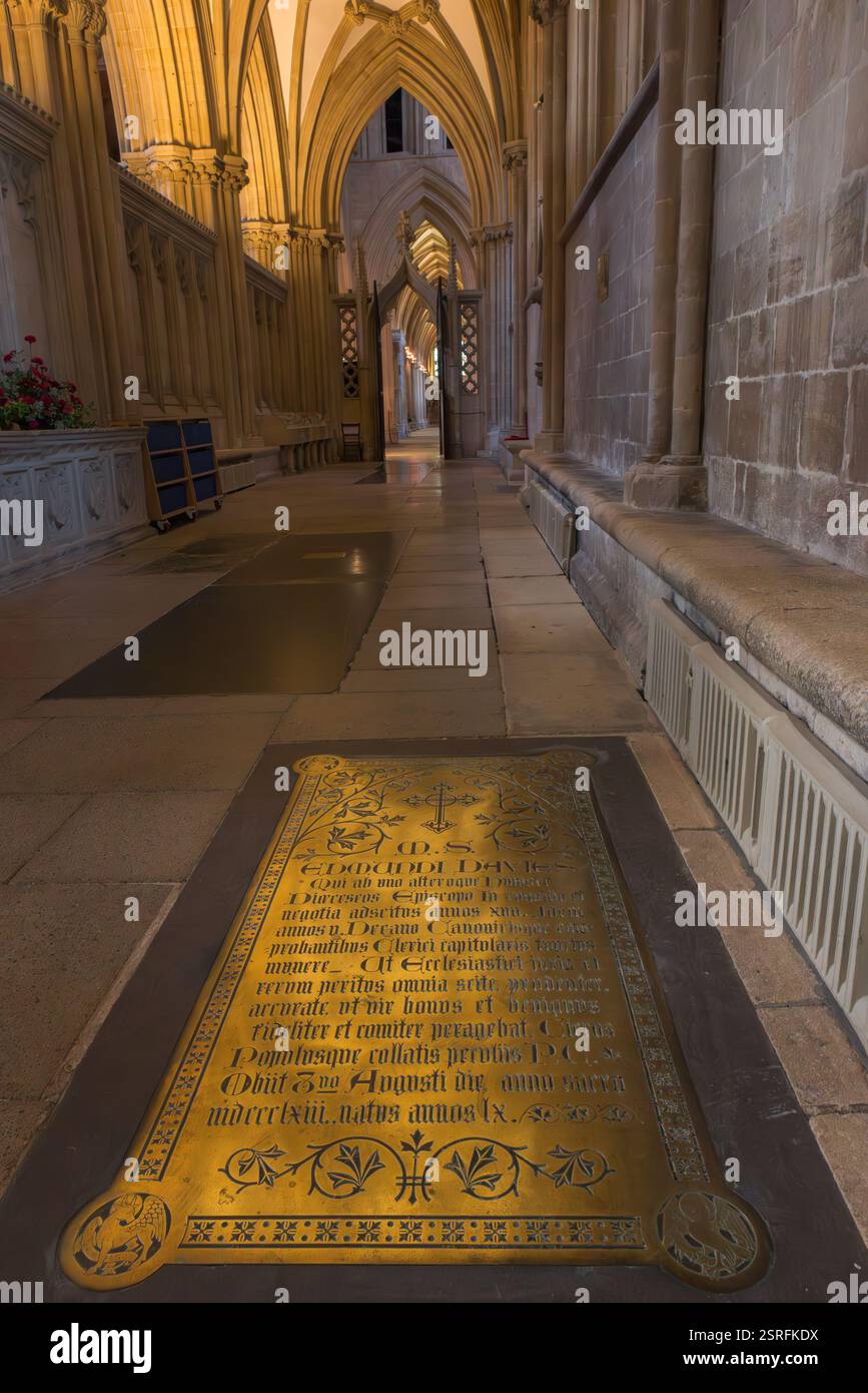 Interior of Wells Cathedral, Wells, Somerset, UK Stock Photo - Alamy