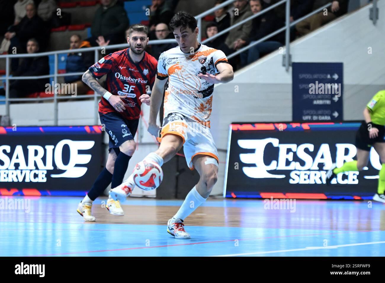 Cosenza, Italy. 15th Feb, 2025. Gianluca Ferretti during Pirossigeno ...