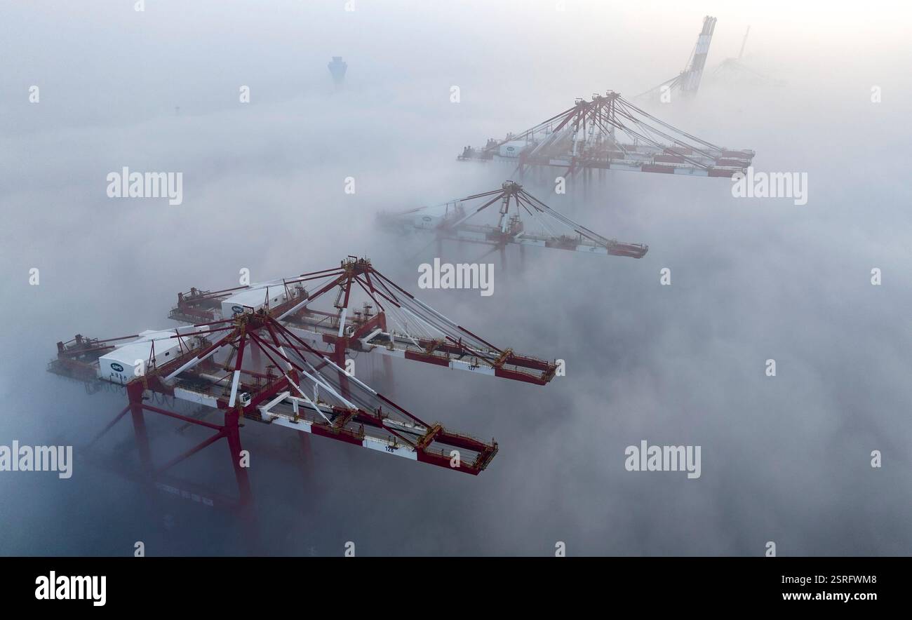 Heavy fog shrouds Yangshan Container Terminal in Shanghai, China Sunday ...