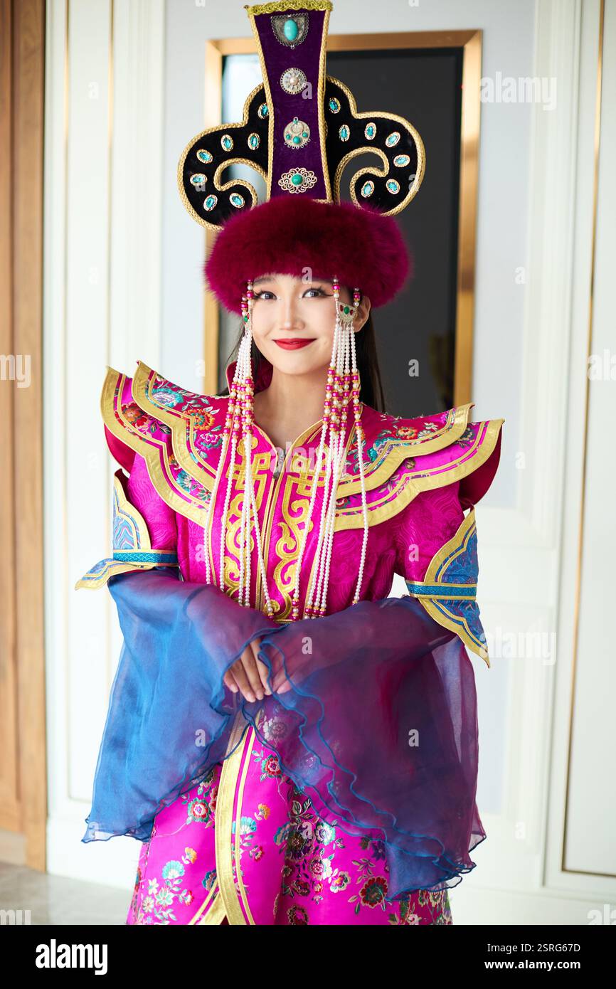 Mongolian girl wearing traditional costume of the Dalhan tribe Stock ...