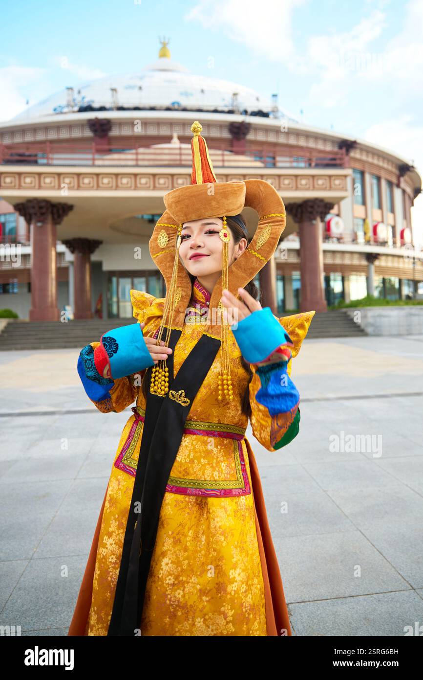 Mongolian girl wearing traditional costume of the Dalhan tribe Stock ...