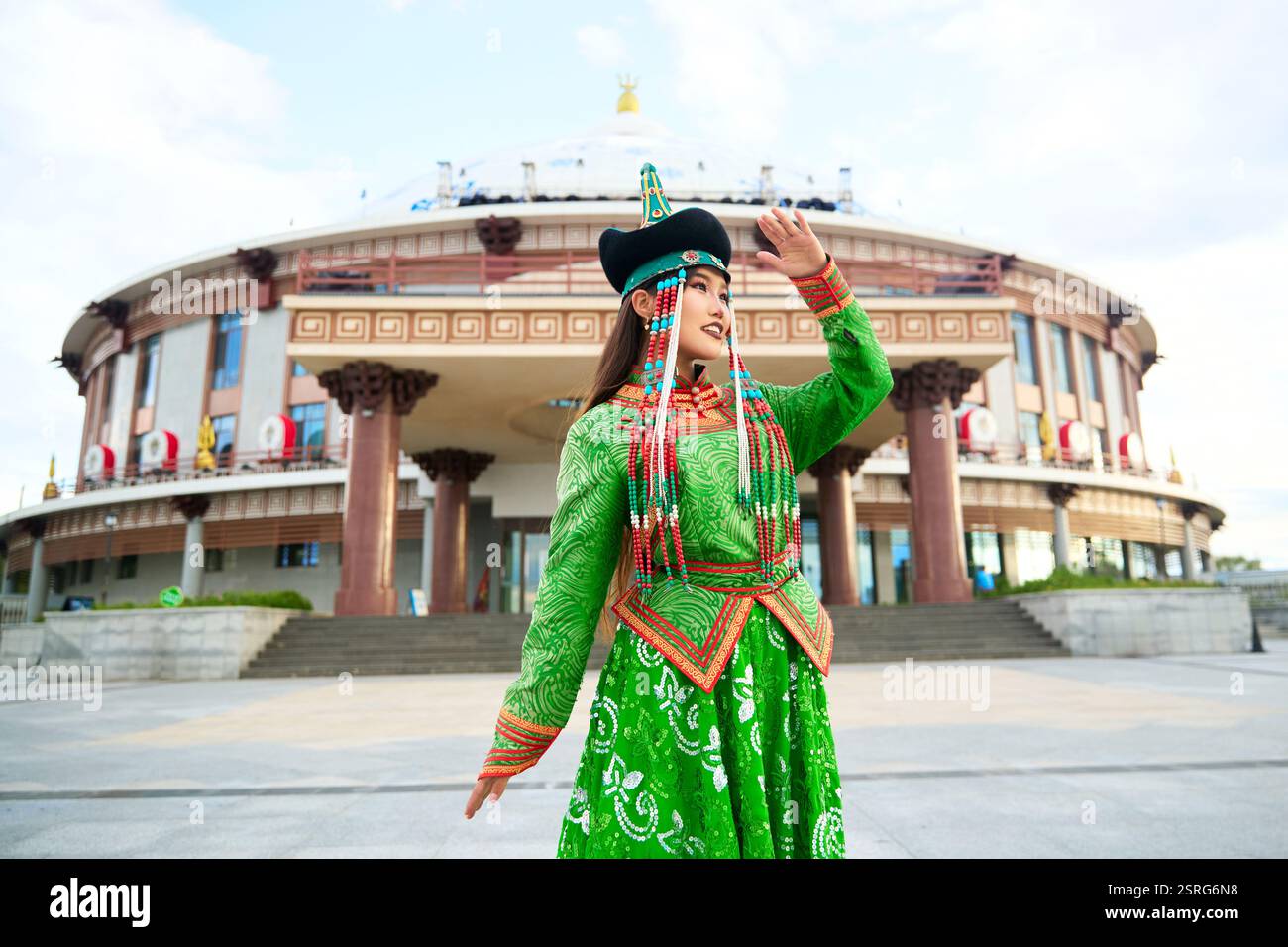 Mongolian girl wearing traditional costume of the Dalhan tribe Stock ...