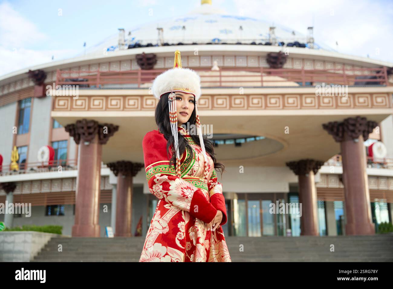 Mongolian girl wearing traditional costume of the Dalhan tribe Stock ...