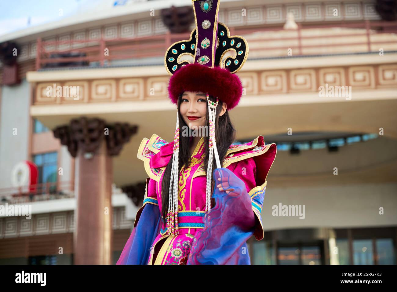 Mongolian girl wearing traditional costume of the Dalhan tribe Stock ...