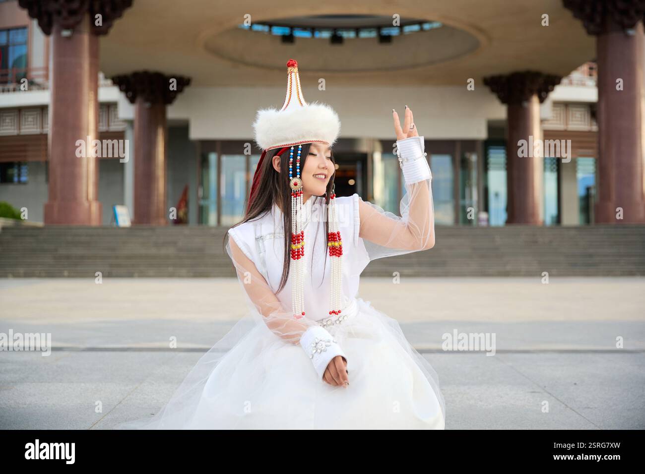 Mongolian girl wearing traditional costume of the Dalhan tribe Stock ...