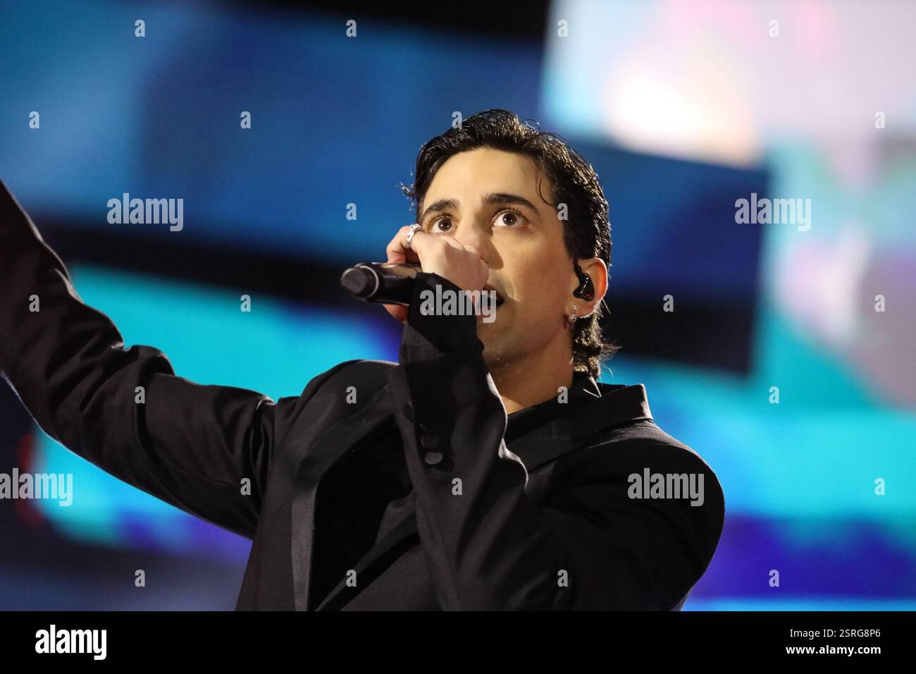 Suzuki stage, SANREMO, Italy, February 15, 2025, The italian singer ...