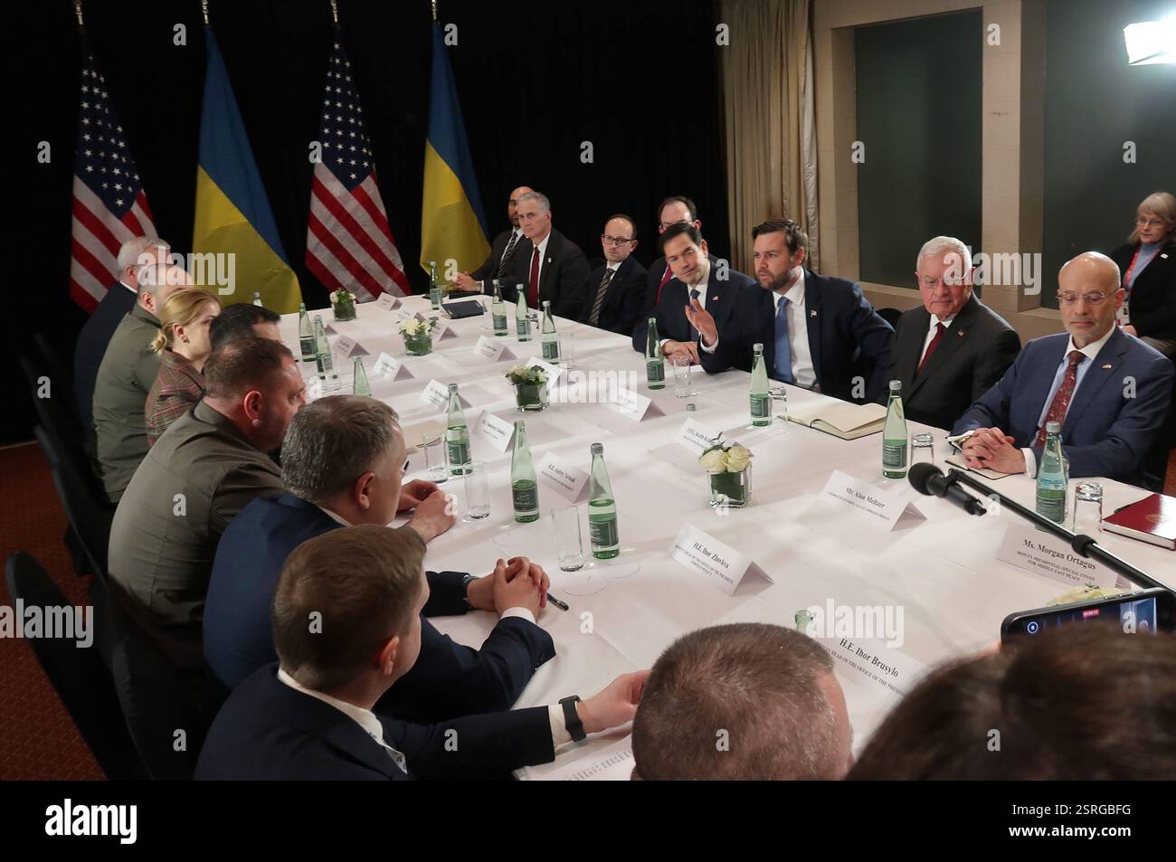 Keith kellogg marco rubio hi-res stock photography and images - Alamy